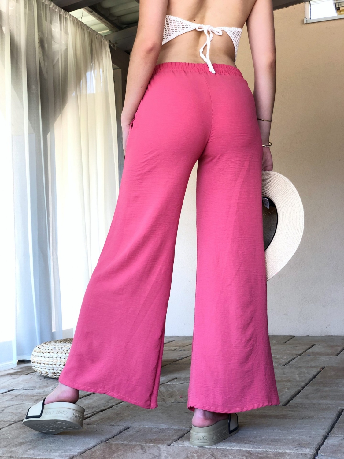 Dámske letné nohavice s gumičkou v páse - korálové - Webmoda.sk