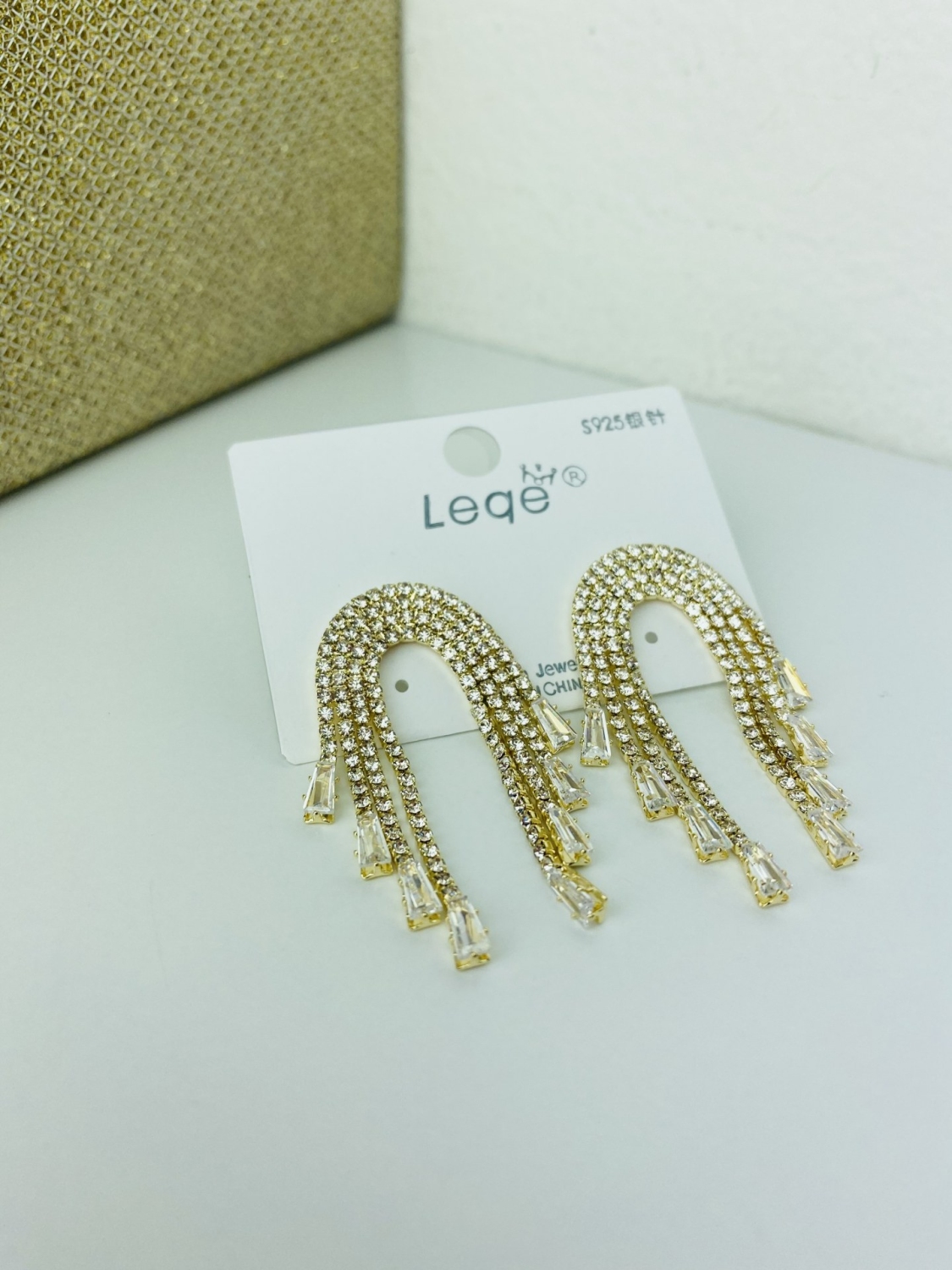 Dámske spoločenské zlaté náušnice Areca - Webmoda.sk